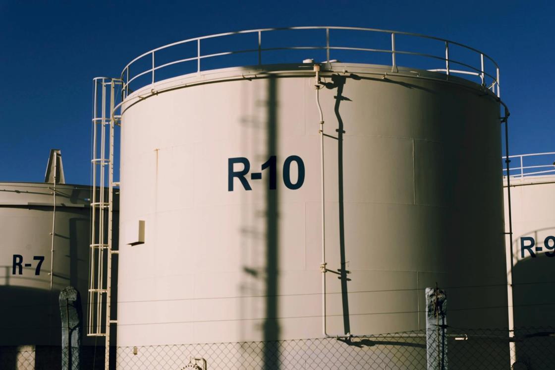 Macquarie sells German terminal operator TanQuid to Sunoco for €500m ...